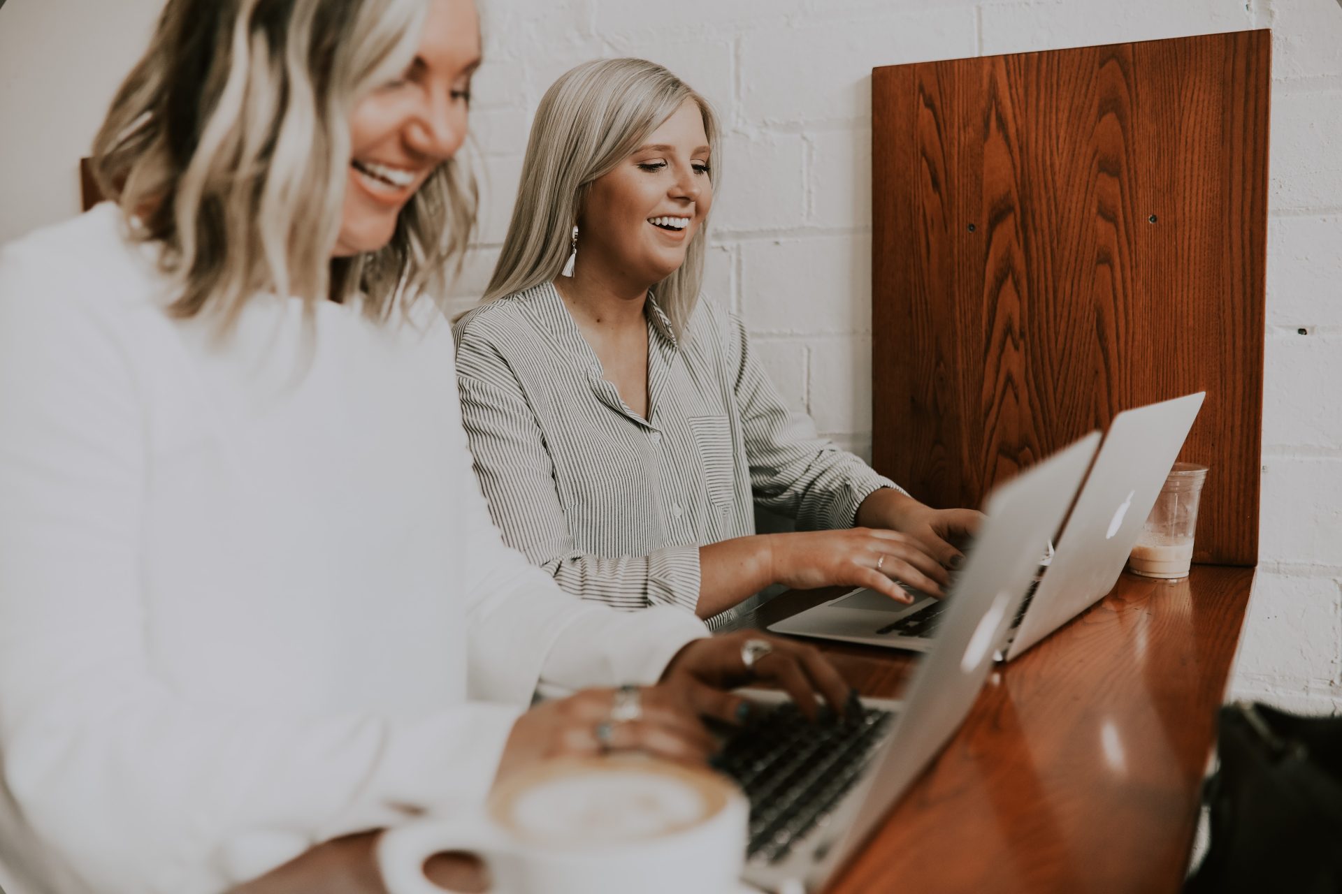 Ways To Be Kind At Work And How To Bond Easier - HRiFlow